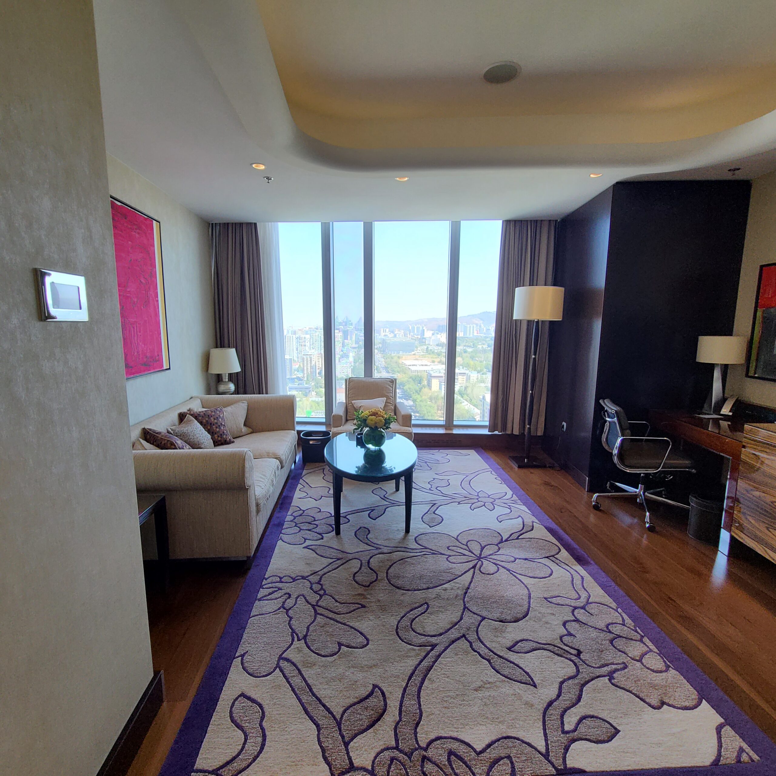 Hotel Hopping A Way To Travel Maximize Hotel Status Benefits