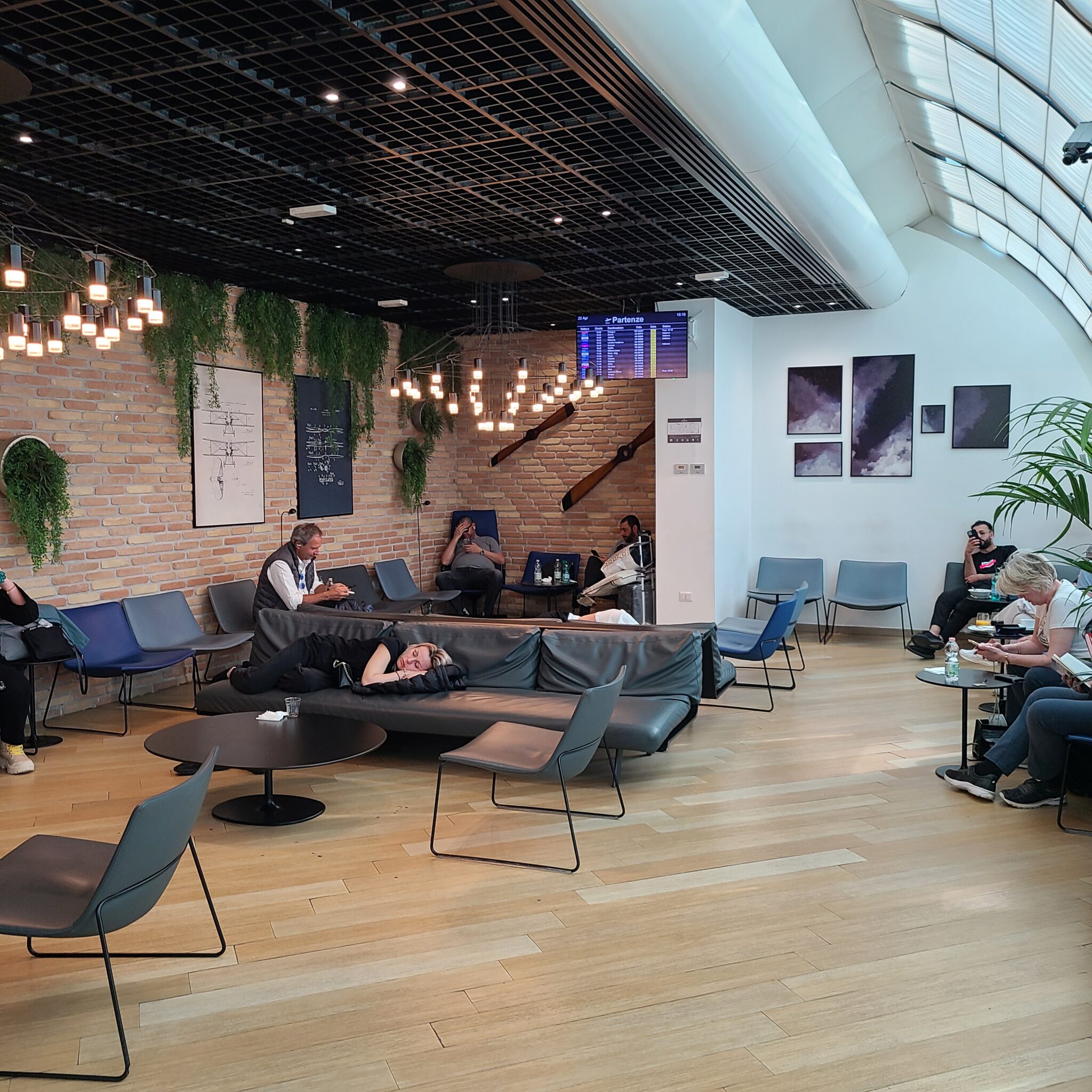 Review: Prima Vista Lounge FCO Terminal 1