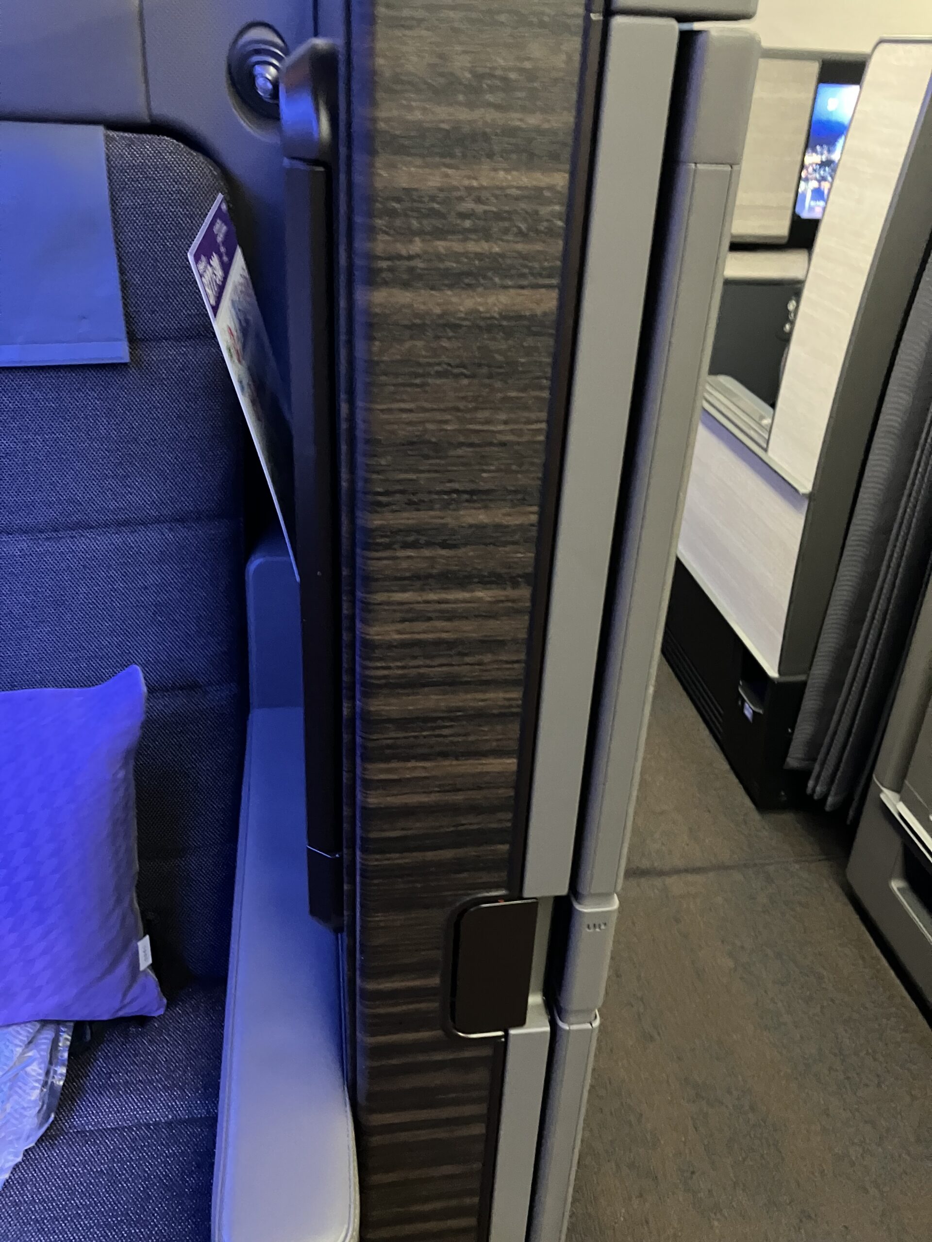 Review: ANA Boeing 777-300ER First Class "The Suite" (HND-SFO) [Limited ...