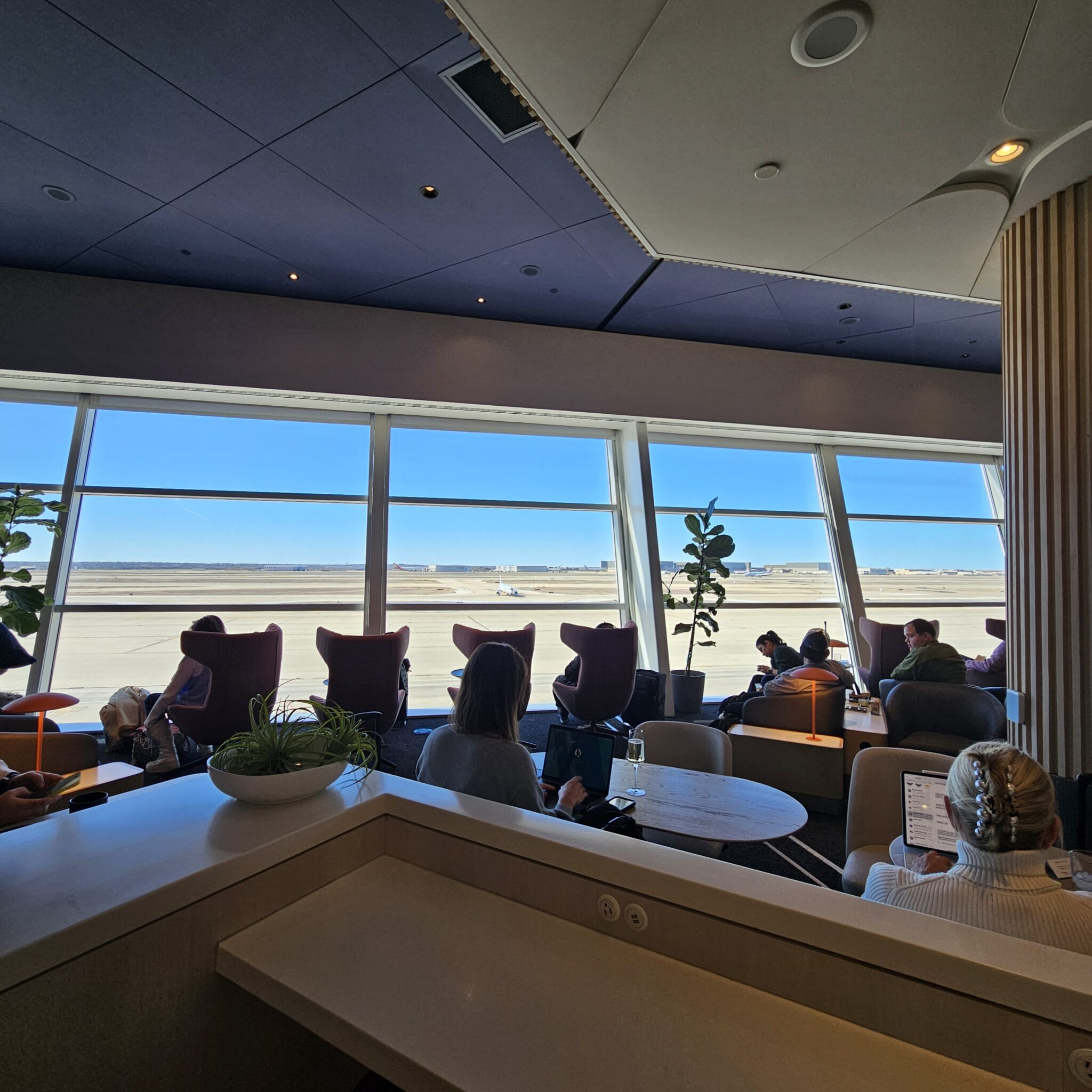 Review: Capital One Lounge Dallas Fort Worth Airport (DFW)